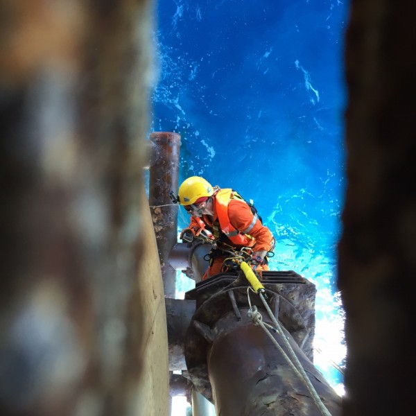Close Visual Inspection of Wandoo B Platform